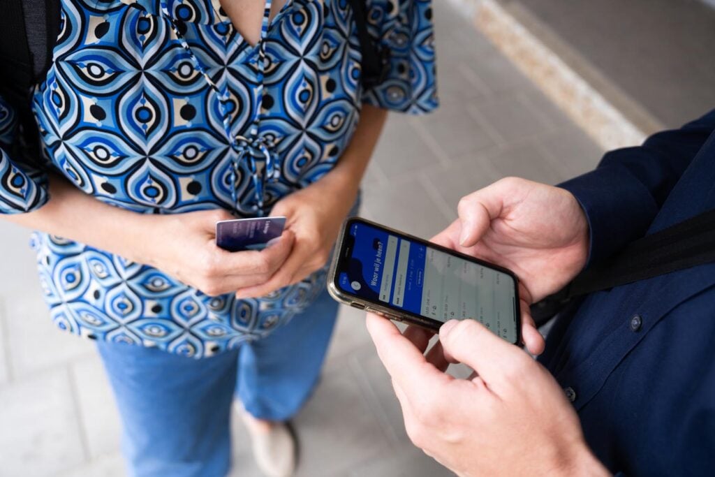 Ontdek onze complete zakelijke mobiliteitsapp | Shuttel